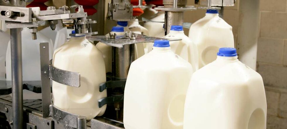 Raw Milk vs. Pasteurized Milk | GonnaNeedMilk